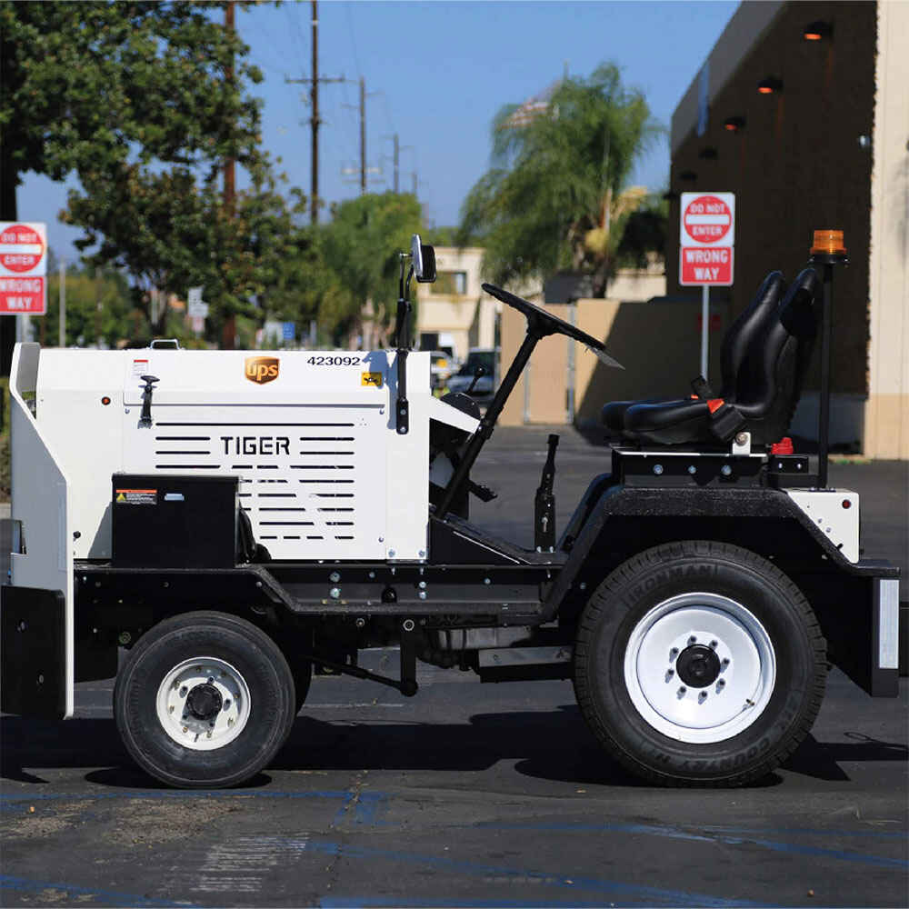 Airplane Tugger a Gas Tiger Estándar - RIVUS®